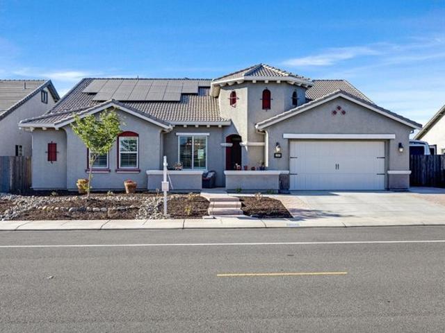 1367 Tannehill Dr, Manteca, CA 95337