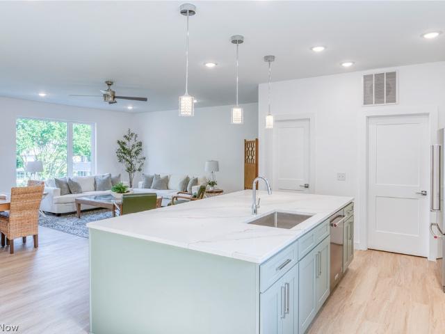 1367 W 74th Street