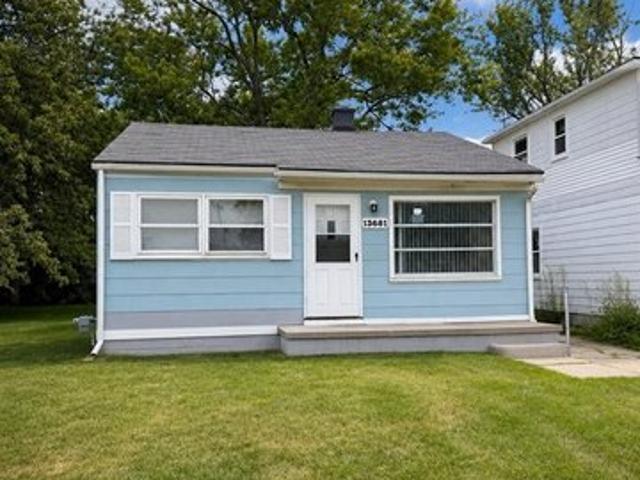 13681 Hendricks Ave, Warren, MI 48089