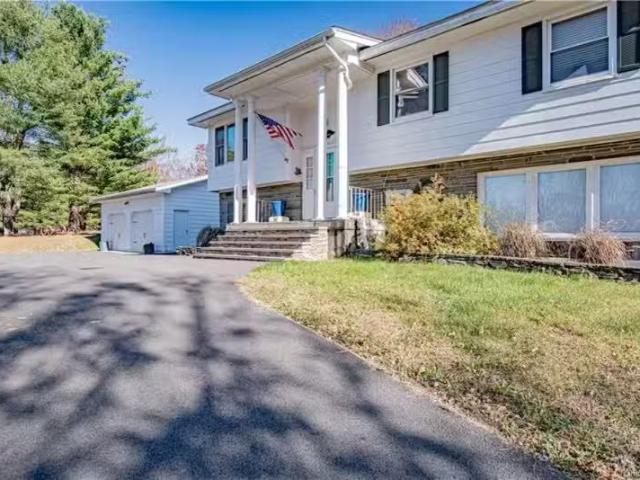1368 Centre Road, Rhinebeck, NY 12572