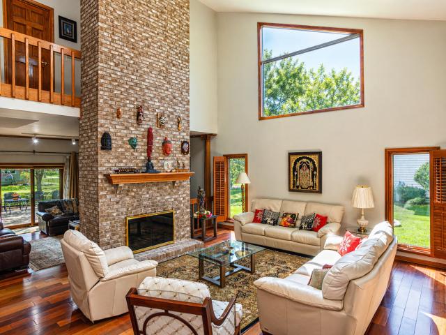 1368 Hunter Circle