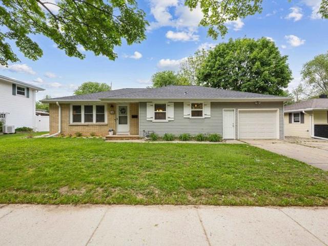 1368 Liberty St, Green Bay, WI 54304