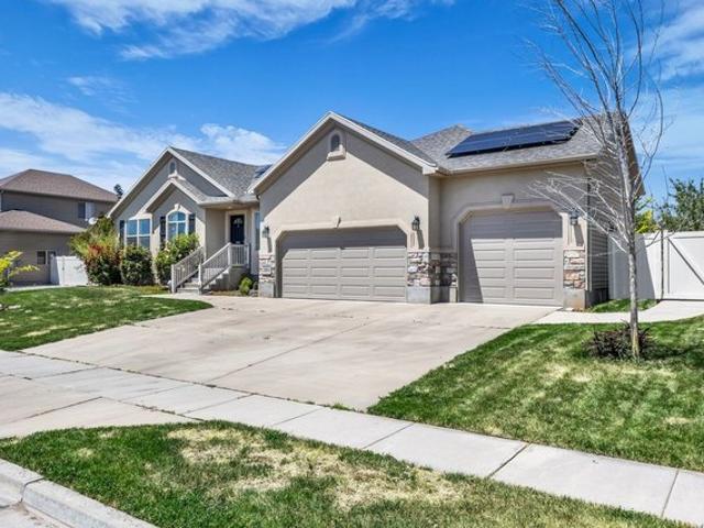 1368 W 2920 S, Syracuse, UT 84075