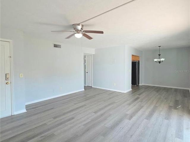 13690 Orange Sunset Dr, Unit 102, Tampa, FL 33618 | MLS #TB8465
