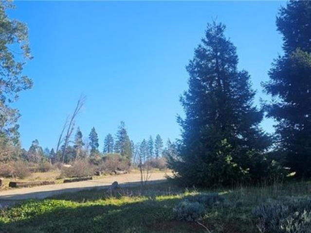 13694 W Park Dr, Magalia, CA 95954
