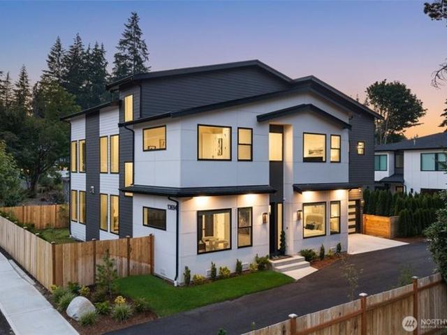 13694 NE 83rd St, Redmond, WA 98052