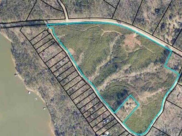 1369 Lakeshore Estates Drive