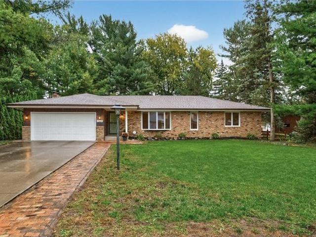 1369 Pike Lake Ct, New Brighton, MN 55112