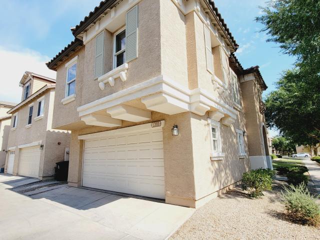 1369 S Sabino Dr, Gilbert, AZ 85296 | MLS #6997 | Compass