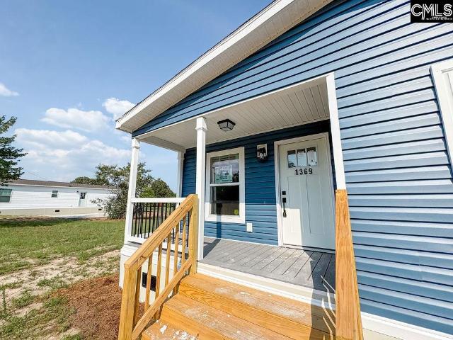 1369 Track Road