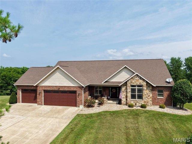 13603 Orchard Hill Pl, New London, MO 63459