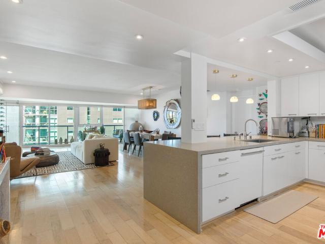 13600 Marina Pointe Dr, Unit 812, Marina del Rey, CA 90292 | MLS #26858