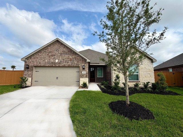 13601 Gaff Rig Dr, Texas City, TX 77510