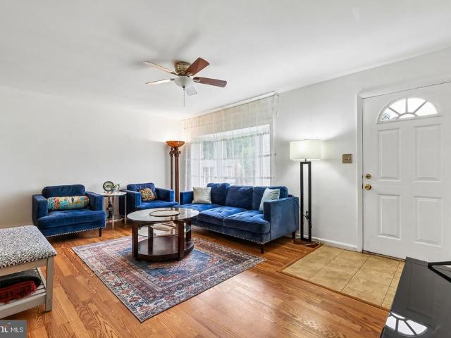 13601 Kingsman Road