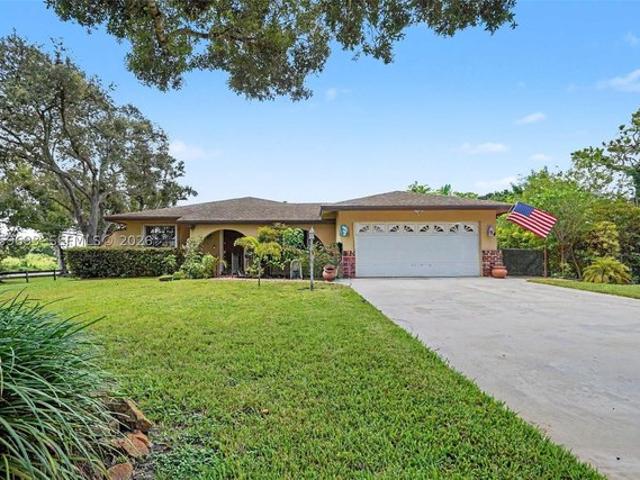 13602 SW 24th St, Davie, FL 33325