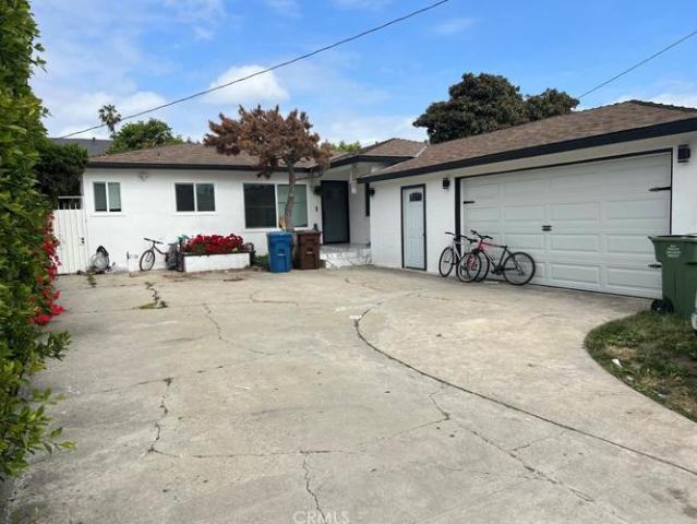 13606 Lemoli Ave, Hawthorne, CA 90250