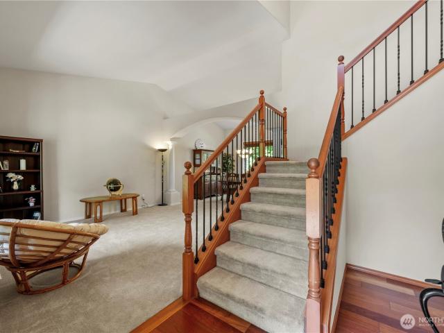 13609 3rd Street SE