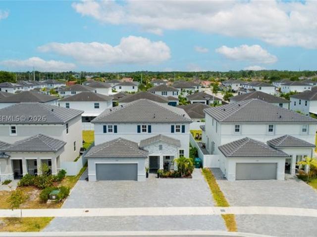13609 SW 185th Ln, Miami, FL 33177