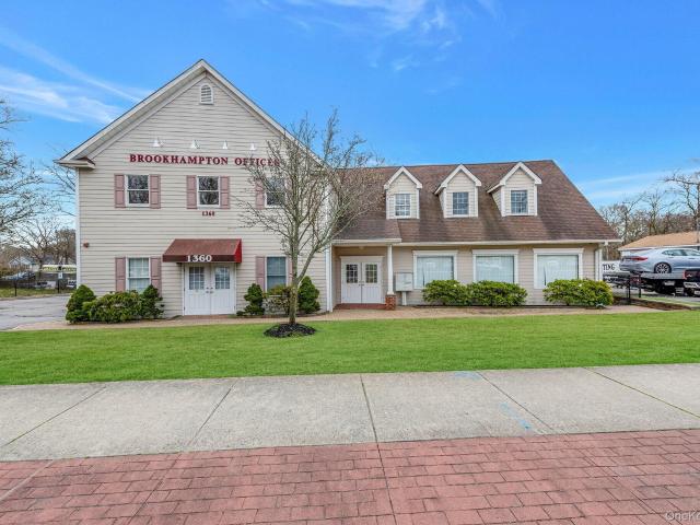 1360 Montauk Highway