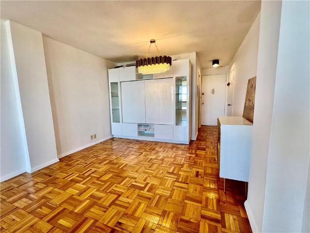 1360 Ocean Parkway # 8C
