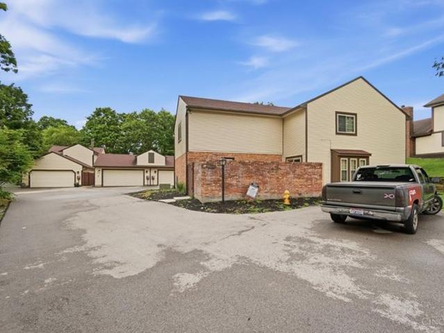 1360 Black Forest Dr Apt 30, West Carrollton, OH 45449