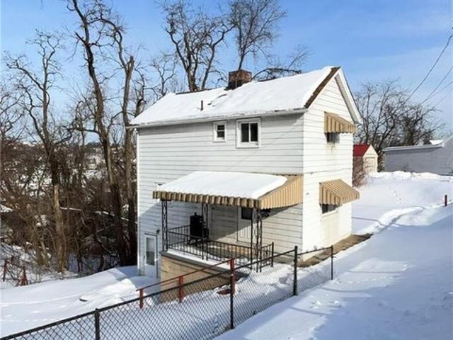 1360 Center St, McKees Rocks, PA 15136