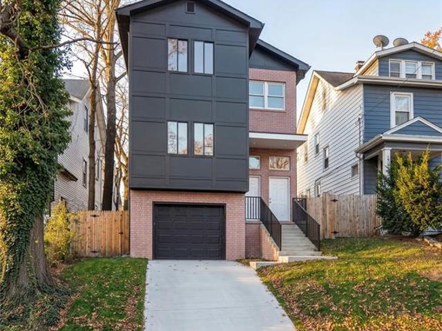 1360 Clinton