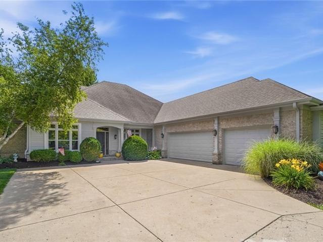 1360 Courtyard Pl, Centerville, OH 45458