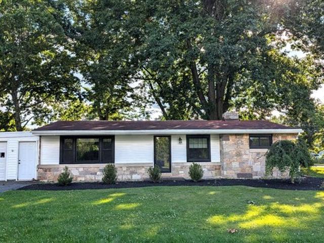 1360 Harris St, State College, PA 16803
