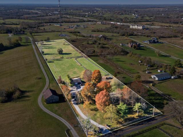 1360 Hoover Pike