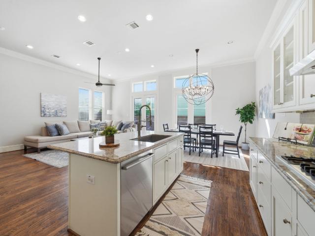 1360 W 25th Street