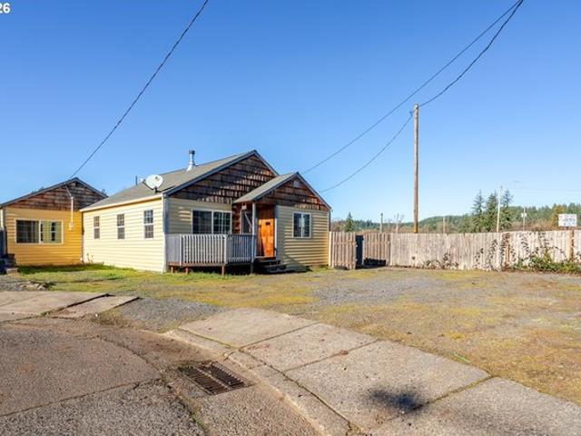 1360 2nd Ave, Sweet Home, OR 97386