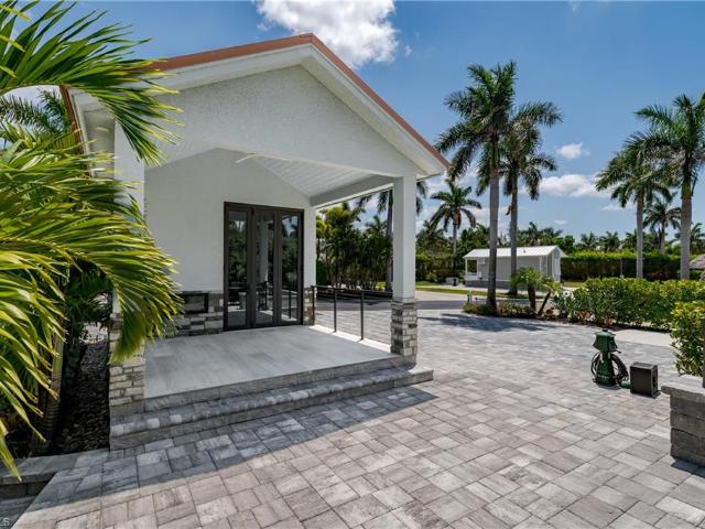 13613 Snapper Ln, Naples, FL 34114 | MLS #225046