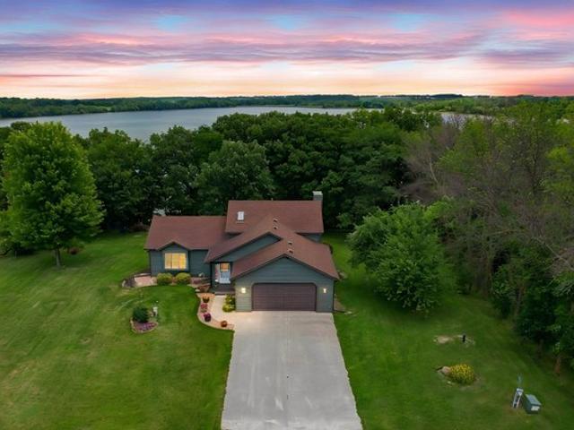 13611 Fox Lake Trl, Faribault, MN 55021