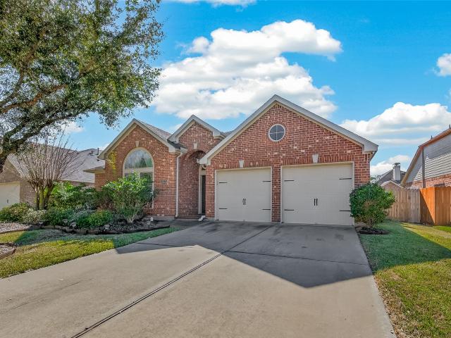 13612 Evening Wind Dr, Pearland, TX 77584 | MLS #84001 | Compass