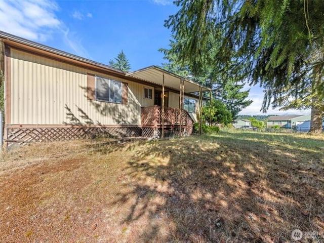 13614 Cedar Cir E, Bonney Lake, WA 98391