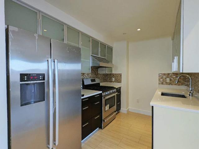 13619 Franklin Avenue 4C