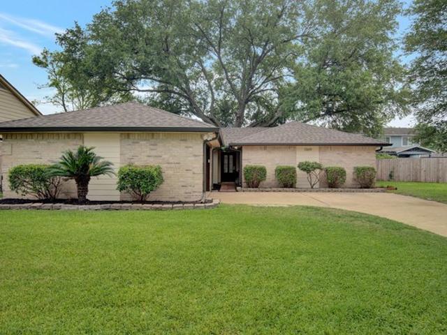 13619 Piney Oaks Dr, Houston, TX 77065