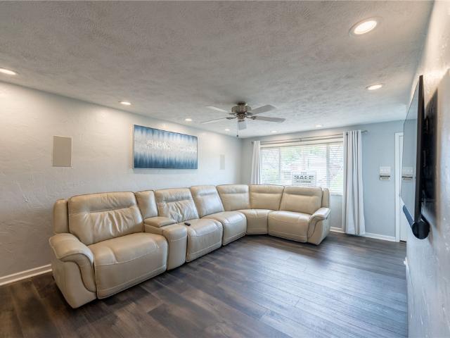 1361 Marcia Dr