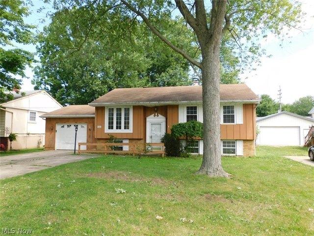 1361 E 28th St, Ashtabula, OH 44004