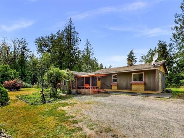 1361 E Axton Rd, Bellingham, WA 98226