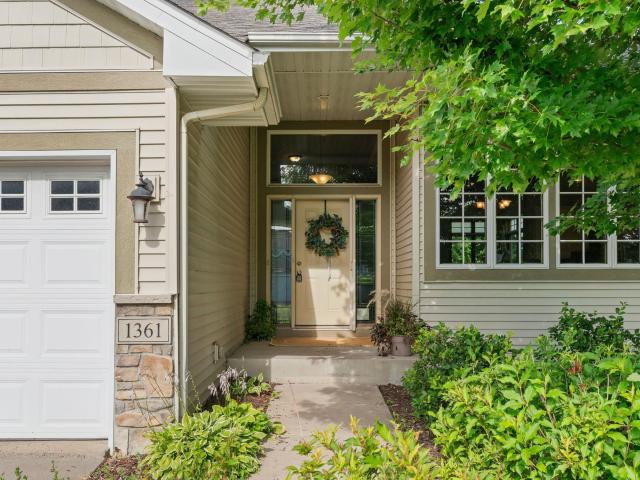 1361 Foxtail Glen