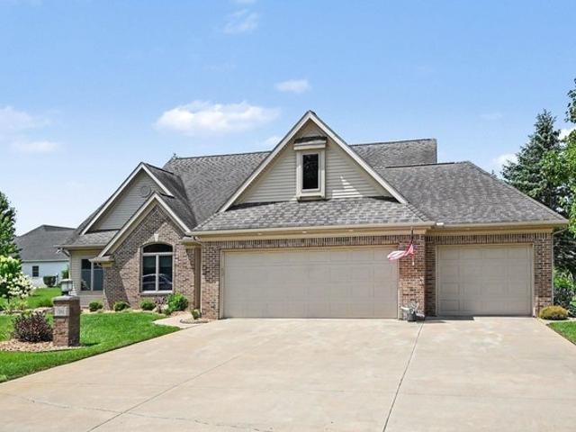 1361 Freedom Pkwy, Winona Lake, IN 46590