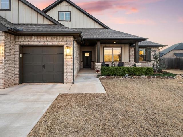 1361 Pineridge Circle