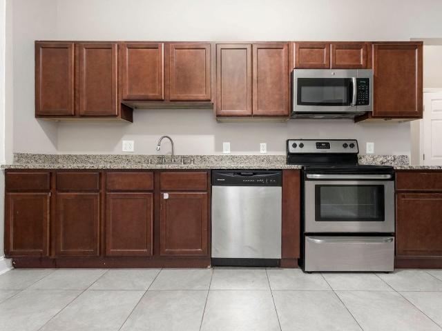 1361 S Brook St. 2 Bedroom Apartment for Rent at 1361 S Brook St, Louisville, KY 40208 Old Louisville