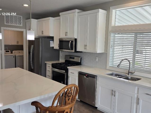 1361 Shadowglen