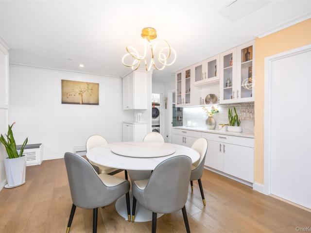 13620 Booth Memorial Avenue 2A