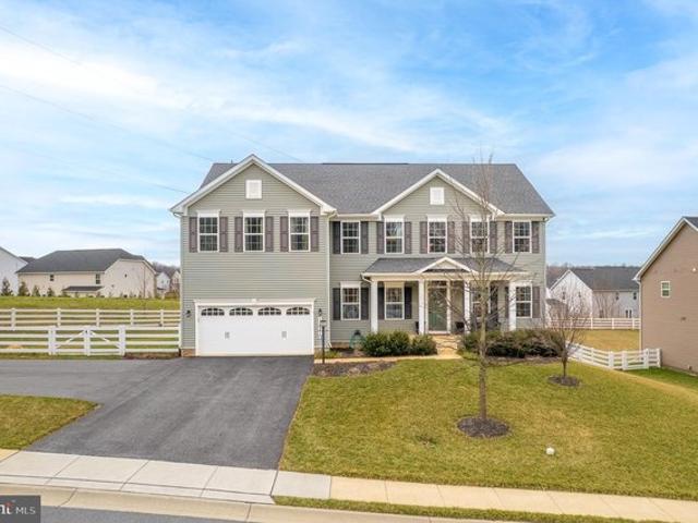 13621 Primavera Dr, Mount Airy, MD 21771