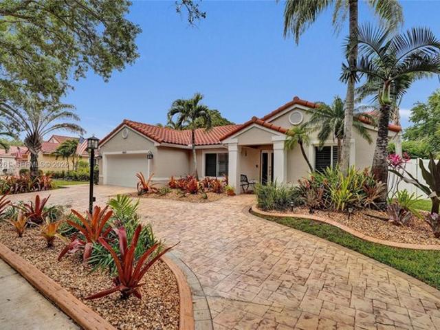13621 SW 18th St, Miramar, FL 33027