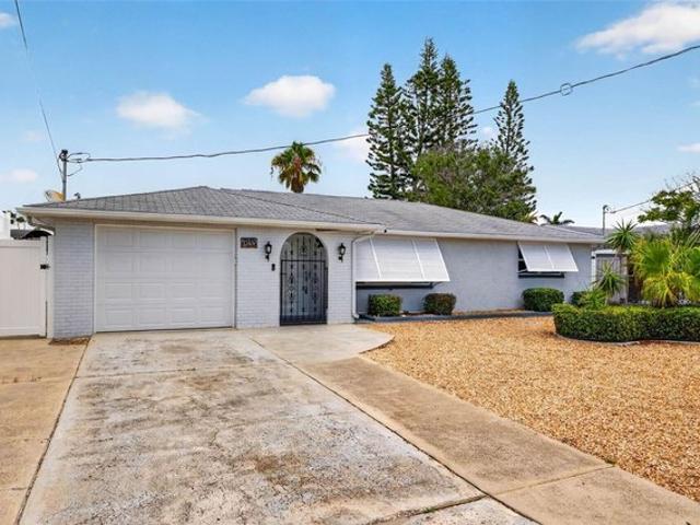 13626 Jennita Dr, Hudson, FL 34667
